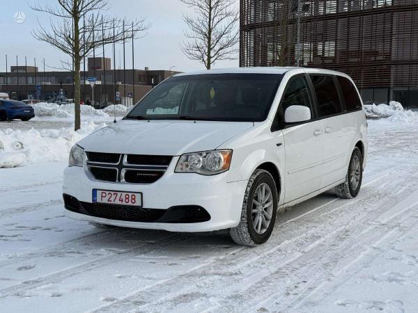 Balts Dodge Grand Caravan 2017 Klaipėda, ar dzinēja tilpumu 3.60 L un nobraukumu 121 tūkst. km par 7500 €, foto 1 vietnē AUTOMOTO.COM.LV