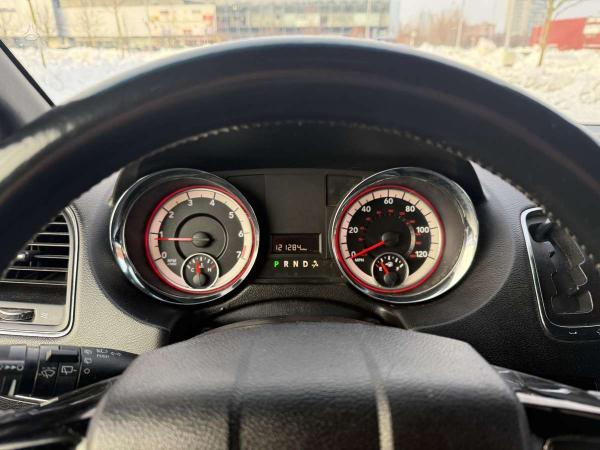 Balts Dodge Grand Caravan 2017 Klaipėda, ar dzinēja tilpumu 3.60 L un nobraukumu 121 tūkst. km par 7500 €, foto 10 vietnē AUTOMOTO.COM.LV