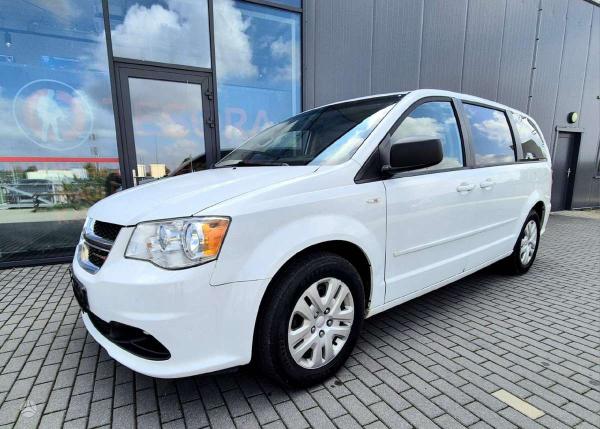 Balts Dodge Grand Caravan 2017 Šauļi, ar dzinēja tilpumu 3.60 L un nobraukumu 0 tūkst. km par 7300 €, foto 7 vietnē AUTOMOTO.COM.LV