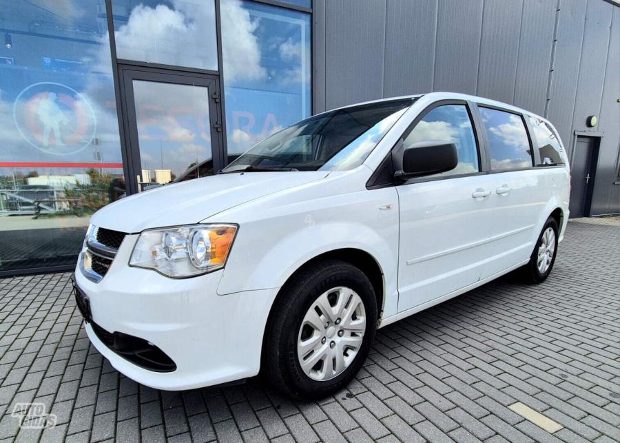 Balts Dodge Grand Caravan 2017 Šauļi, ar dzinēja tilpumu 3.60 L un nobraukumu 0 tūkst. km par 7200 €, foto 8 vietnē AUTOMOTO.COM.LV
