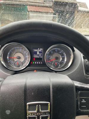 White Dodge Grand Caravan 2018 in Siauliai, with an engine capacity of 3.60 L and mileage of 173 thousand km for 8550 €, photo 15 on AUTOMOTO.COM.LV