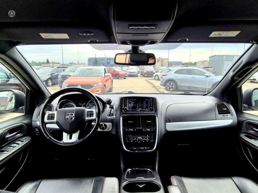 Белый Додж Гранд Караван 2018 в Шяуляй, объемом двигателя 3.60 л и пробегом 180 тыс. км за 9250 €, фото 13 на AUTOMOTO.COM.LV