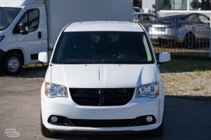 White Dodge Grand Caravan 2019 in Siauliai, with an engine capacity of 3.60 L and mileage of 194 thousand km for 9300 €, photo 2 on AUTOMOTO.COM.LV