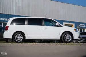 White Dodge Grand Caravan 2019 in Siauliai, with an engine capacity of 3.60 L and mileage of 194 thousand km for 9300 €, photo 10 on AUTOMOTO.COM.LV