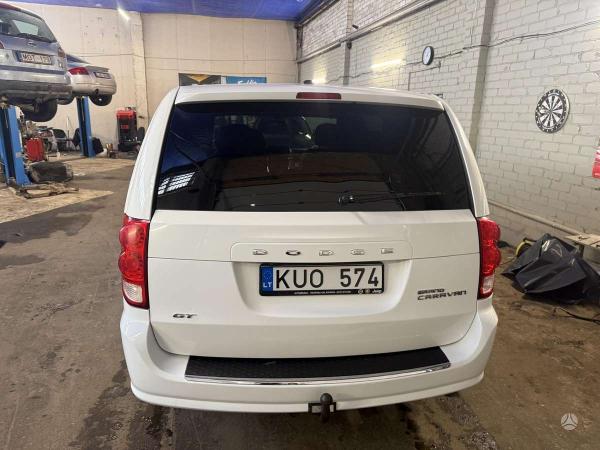 Balts Dodge Grand Caravan 2019 Kauņa, ar dzinēja tilpumu 3.61 L un nobraukumu 203 tūkst. km par 11600 €, foto 8 vietnē AUTOMOTO.COM.LV