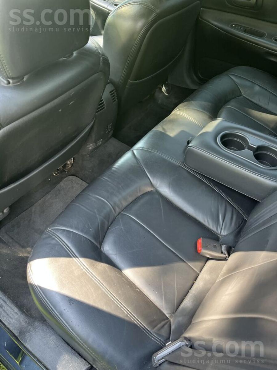 Blue Dodge Intrepid 2000 in Riga, with an engine capacity of 3.20 L and mileage of 155 thousand km for 1480 €, photo 11 on AUTOMOTO.COM.LV