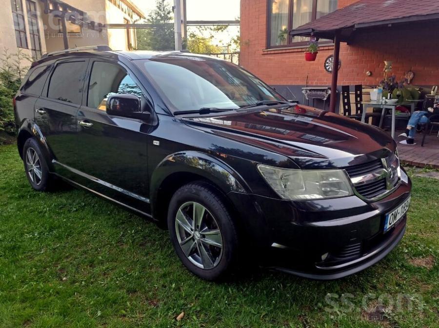 Melns Dodge Journey 2008 Rīga, ar dzinēja tilpumu 2.70 L un nobraukumu 274 tūkst. km par 4440 €, foto 4 vietnē AUTOMOTO.COM.LV
