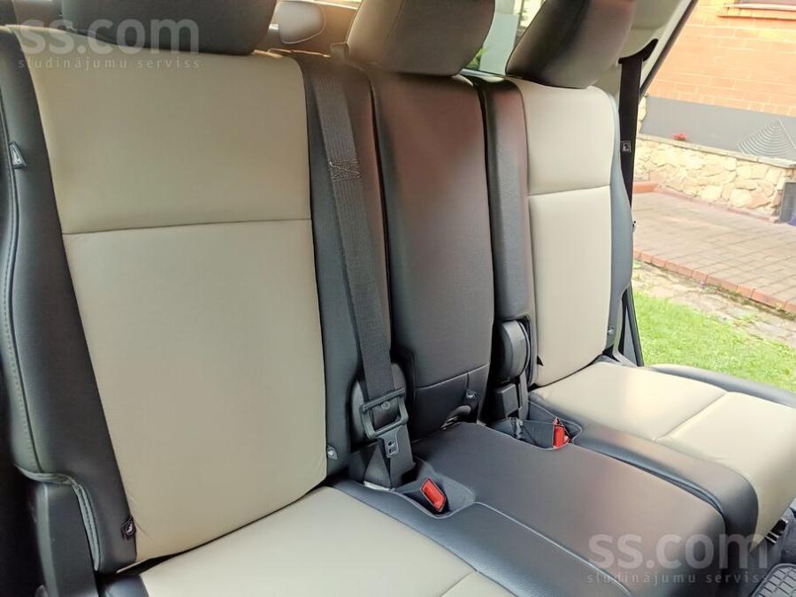 Melns Dodge Journey 2008 Rīga, ar dzinēja tilpumu 2.70 L un nobraukumu 274 tūkst. km par 4440 €, foto 13 vietnē AUTOMOTO.COM.LV