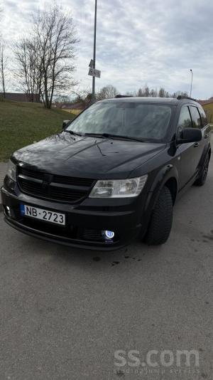Melns Dodge Journey 2008 Tukums, ar dzinēja tilpumu 2.00 L un nobraukumu 305 tūkst. km par 3800 €, foto 3 vietnē AUTOMOTO.COM.LV