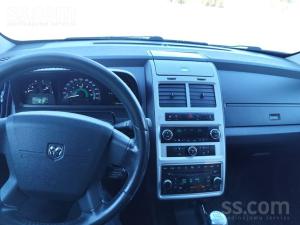 Melns Dodge Journey 2008 Tukums, ar dzinēja tilpumu 2.00 L un nobraukumu 305 tūkst. km par 3800 €, foto 4 vietnē AUTOMOTO.COM.LV
