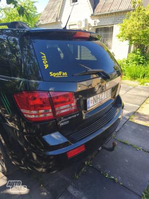 Melns Dodge Journey 2008 Viļņa, ar dzinēja tilpumu 2.00 L un nobraukumu 244 tūkst. km par 3500 €, foto 17 vietnē AUTOMOTO.COM.LV