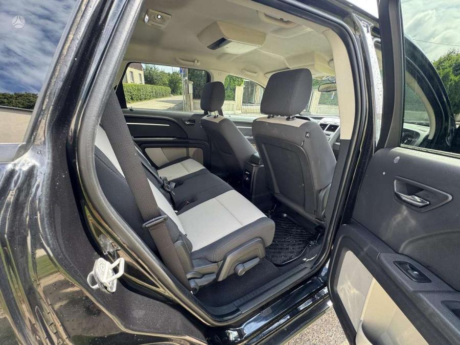 Melns Dodge Journey 2008 Klaipėda, ar dzinēja tilpumu 1.97 L un nobraukumu 248 tūkst. km par 2800 €, foto 16 vietnē AUTOMOTO.COM.LV