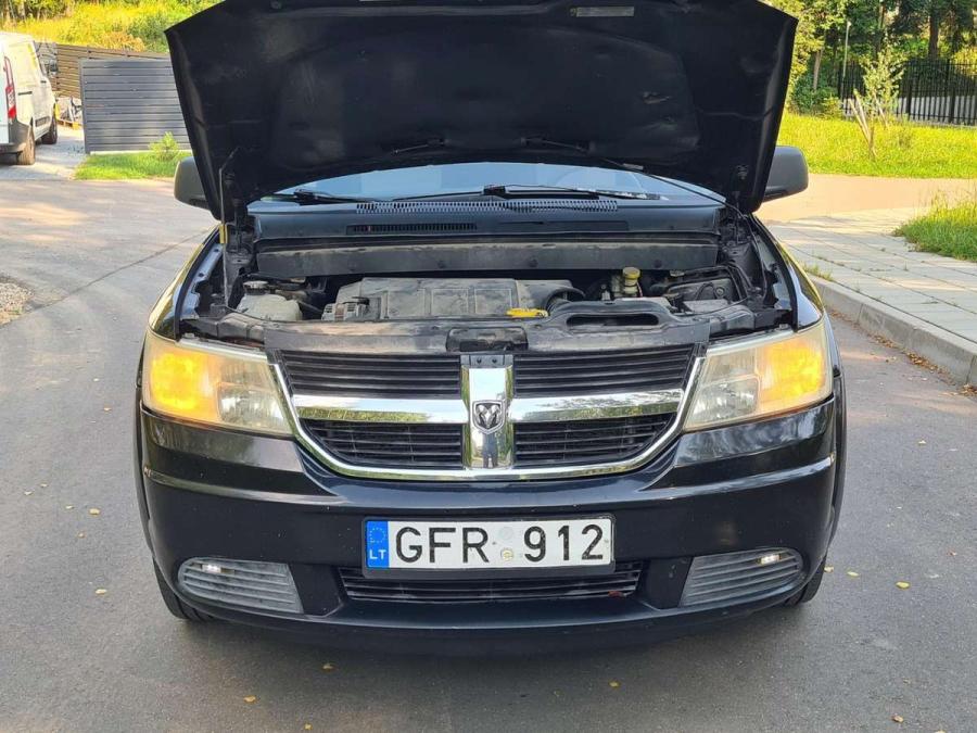 Black Dodge Journey 2008 in Vilnius, with an engine capacity of 3.50 L and mileage of 179 thousand km for 2500 €, photo 21 on AUTOMOTO.COM.LV