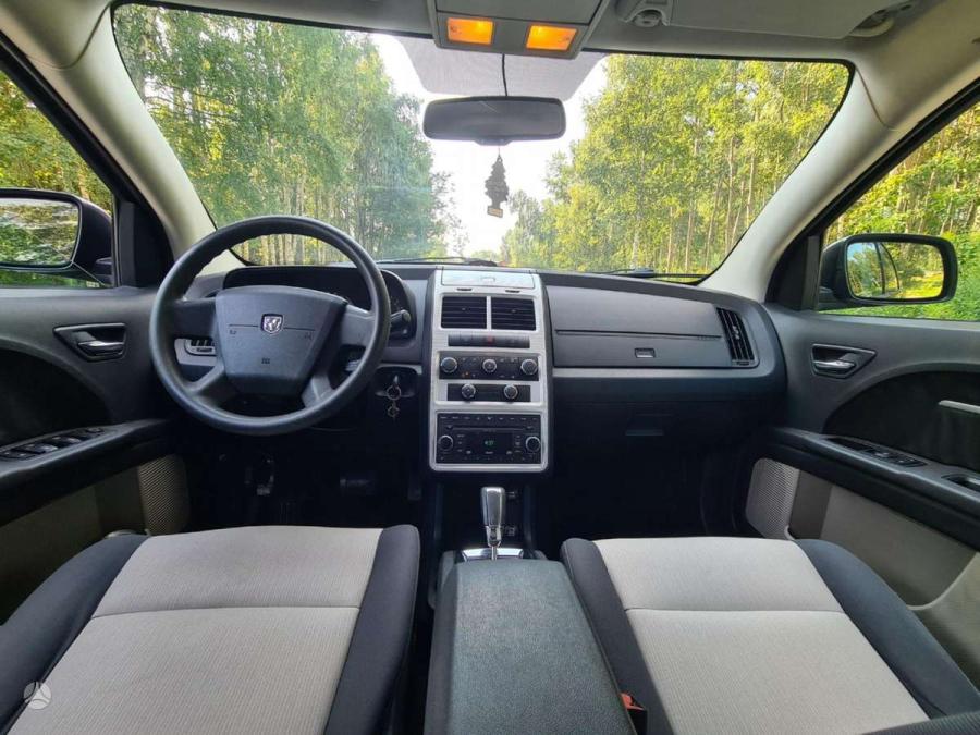 Black Dodge Journey 2008 in Vilnius, with an engine capacity of 3.50 L and mileage of 179 thousand km for 2500 €, photo 32 on AUTOMOTO.COM.LV