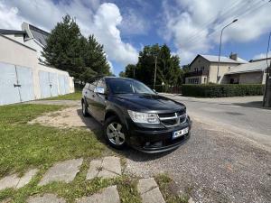 Melns Dodge Journey 2008 Klaipėda, ar dzinēja tilpumu 1.97 L un nobraukumu 248 tūkst. km par 2490 €, foto  vietnē AUTOMOTO.COM.LV