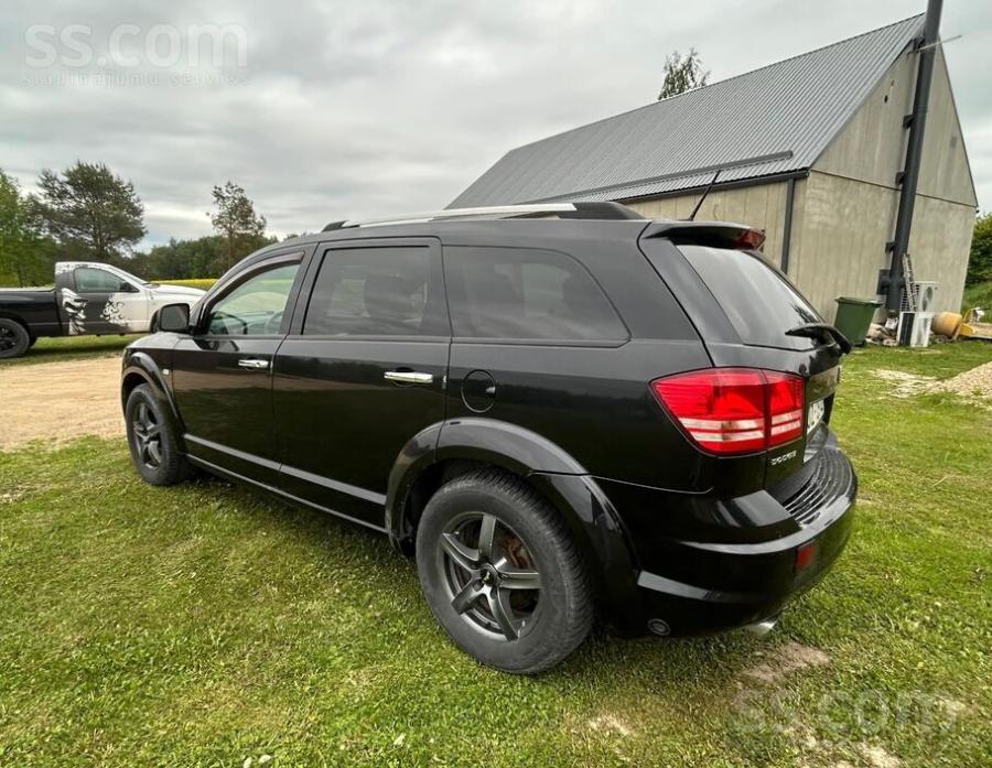 Melns Dodge Journey 2008 Rīga, ar dzinēja tilpumu 3.50 L un nobraukumu 210 tūkst. km par 1650 €, foto 7 vietnē AUTOMOTO.COM.LV