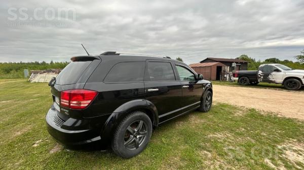 Melns Dodge Journey 2008 Rīga, ar dzinēja tilpumu 3.50 L un nobraukumu 210 tūkst. km par 1650 €, foto 8 vietnē AUTOMOTO.COM.LV