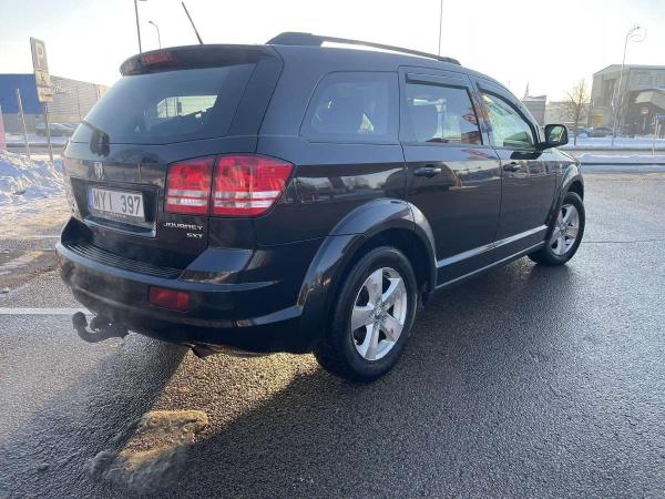 Melns Dodge Journey 2009 Šauļi, ar dzinēja tilpumu 1.97 L un nobraukumu 274 tūkst. km par 3125 €, foto 5 vietnē AUTOMOTO.COM.LV