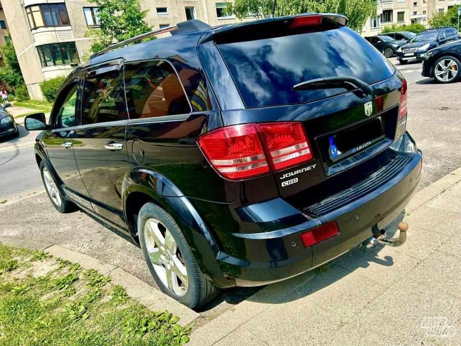 Melns Dodge Journey 2009 Viļņa, ar dzinēja tilpumu 2.40 L un nobraukumu 260 tūkst. km par 1999 €, foto 25 vietnē AUTOMOTO.COM.LV