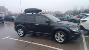 Black Dodge Journey 2010 in Vilnius, with an engine capacity of 1.97 L and mileage of 208 thousand km for 3500 €, photo 12 on AUTOMOTO.COM.LV