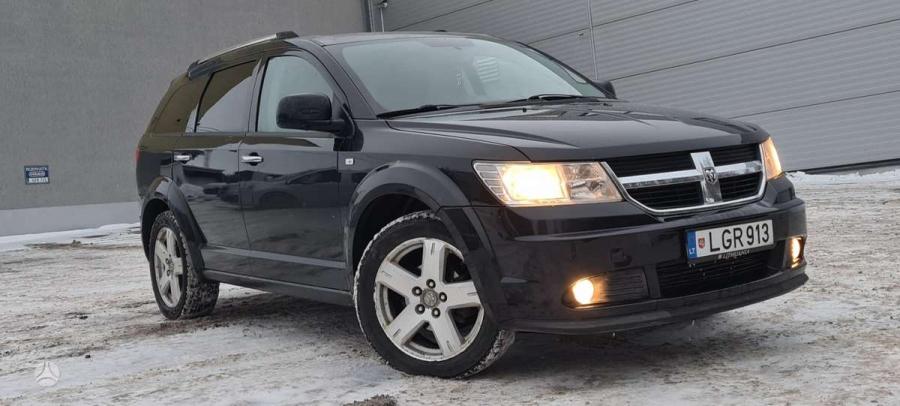 Melns Dodge Journey 2010 Viļņa, ar dzinēja tilpumu 1.97 L un nobraukumu 264 tūkst. km par 3650 €, foto 2 vietnē AUTOMOTO.COM.LV