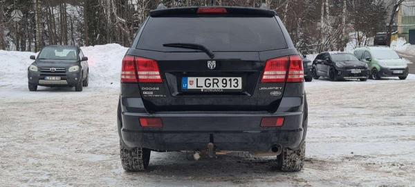 Melns Dodge Journey 2010 Viļņa, ar dzinēja tilpumu 1.97 L un nobraukumu 264 tūkst. km par 3650 €, foto 8 vietnē AUTOMOTO.COM.LV