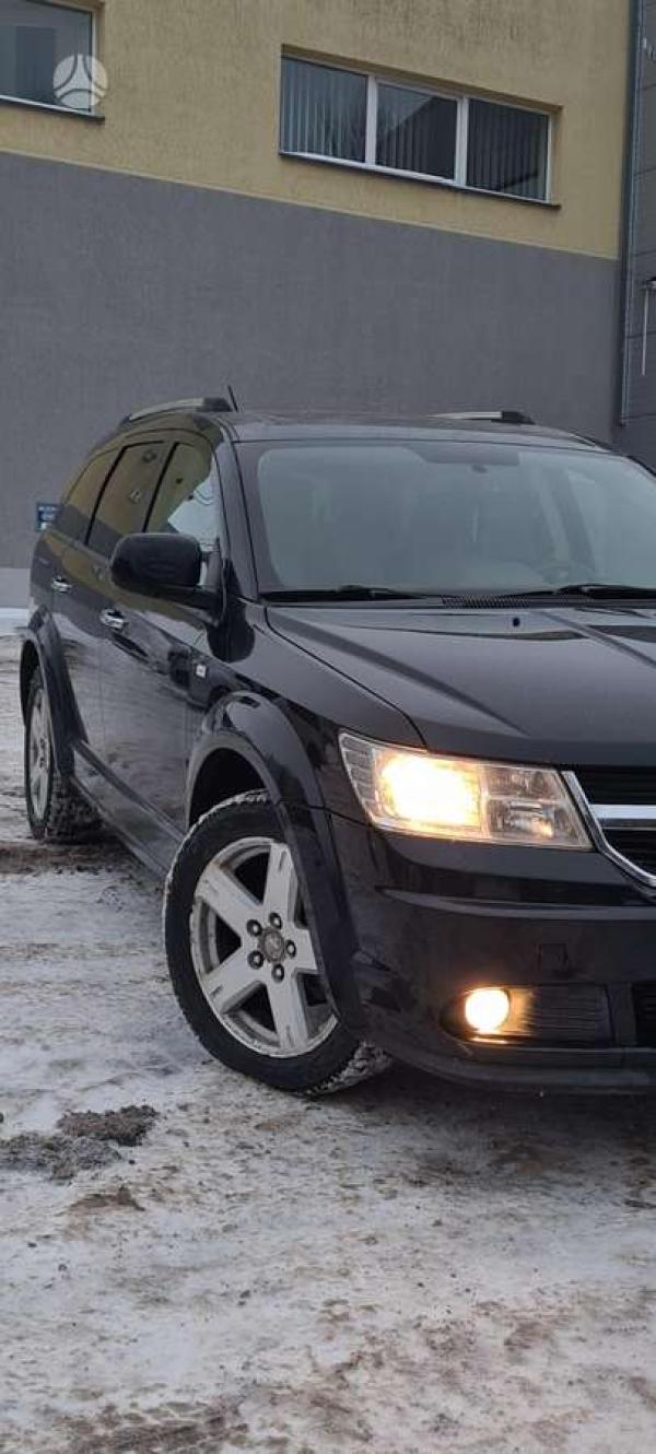 Melns Dodge Journey 2010 Viļņa, ar dzinēja tilpumu 1.97 L un nobraukumu 264 tūkst. km par 3650 €, foto 9 vietnē AUTOMOTO.COM.LV
