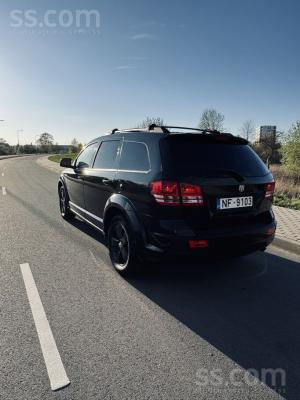 Melns Dodge Journey 2011 Rīga, ar dzinēja tilpumu 2.00 L un nobraukumu 198 tūkst. km par 4500 €, foto 4 vietnē AUTOMOTO.COM.LV