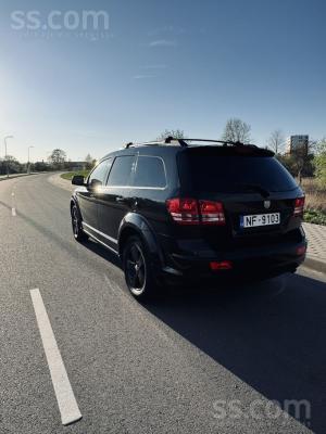 Melns Dodge Journey 2011 Rīga, ar dzinēja tilpumu 2.00 L un nobraukumu 198 tūkst. km par 4500 €, foto 7 vietnē AUTOMOTO.COM.LV