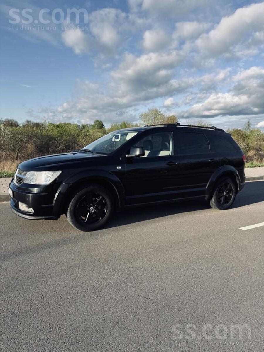 Melns Dodge Journey 2011 Rīga, ar dzinēja tilpumu 2.00 L un nobraukumu 198 tūkst. km par 4500 €, foto 9 vietnē AUTOMOTO.COM.LV