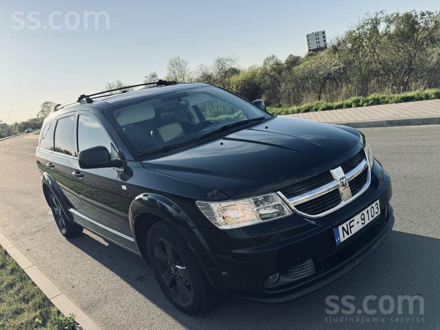 Melns Dodge Journey 2011 Rīga, ar dzinēja tilpumu 2.00 L un nobraukumu 198 tūkst. km par 4500 €, foto 12 vietnē AUTOMOTO.COM.LV