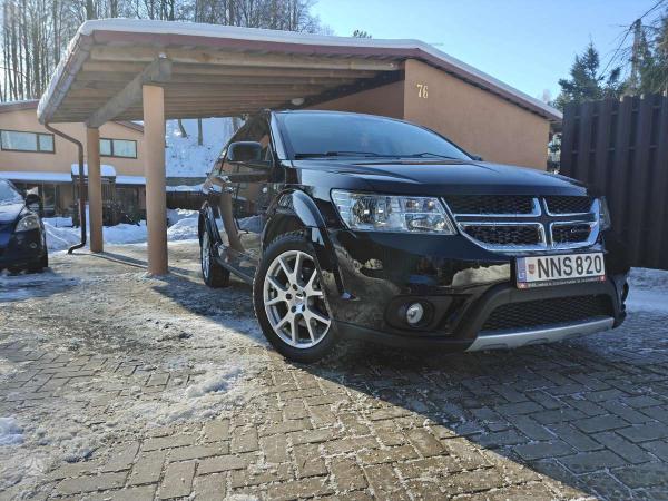 Black Dodge Journey 2016 in Vilnius, with an engine capacity of 2.40 L and mileage of 191 thousand km for 8500 €, photo 1 on AUTOMOTO.COM.LV