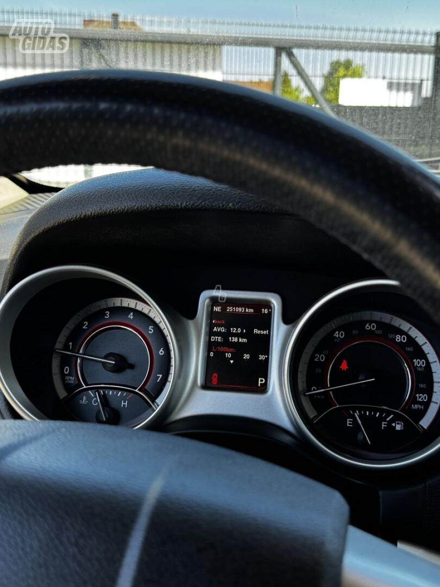 Melns Dodge Journey 2016 Klaipėda, ar dzinēja tilpumu 3.60 L un nobraukumu 251 tūkst. km par 9500 €, foto 19 vietnē AUTOMOTO.COM.LV