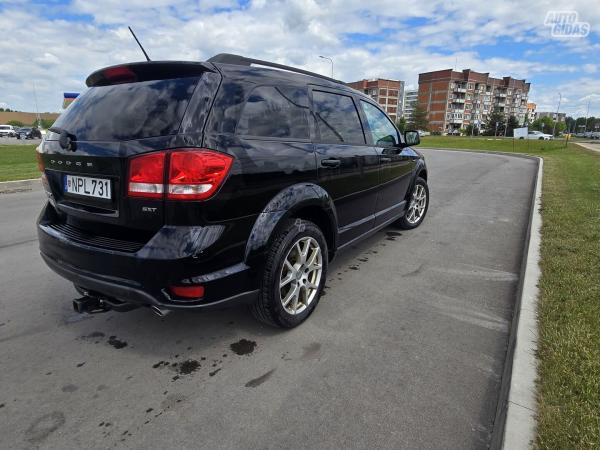 Melns Dodge Journey 2016 Klaipėda, ar dzinēja tilpumu 3.60 L un nobraukumu 180 tūkst. km par 9200 €, foto 5 vietnē AUTOMOTO.COM.LV