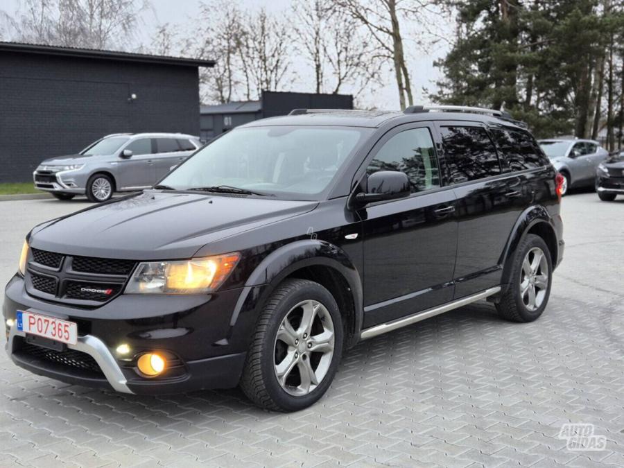 Black Dodge Journey 2017 in Siauliai, with an engine capacity of 3.60 L and mileage of 206 thousand km for 9300 €, photo 1 on AUTOMOTO.COM.LV