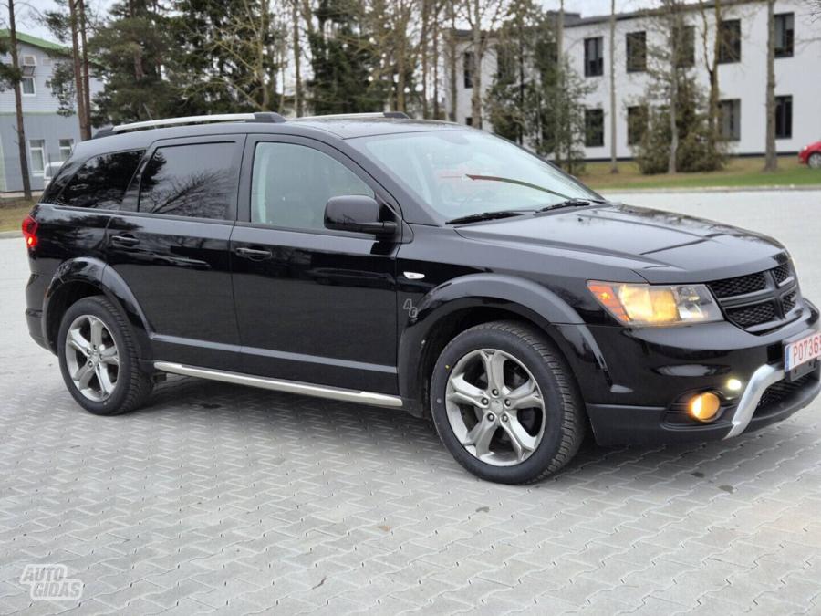 Black Dodge Journey 2017 in Siauliai, with an engine capacity of 3.60 L and mileage of 206 thousand km for 9300 €, photo 3 on AUTOMOTO.COM.LV