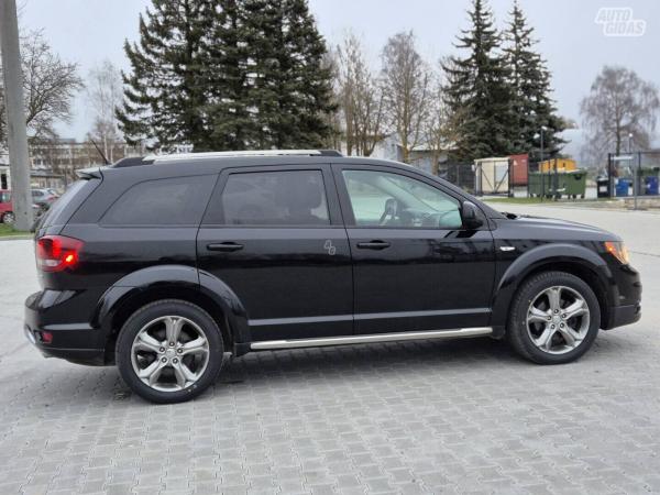 Melns Dodge Journey 2017 Šauļi, ar dzinēja tilpumu 3.60 L un nobraukumu 206 tūkst. km par 9300 €, foto 9 vietnē AUTOMOTO.COM.LV