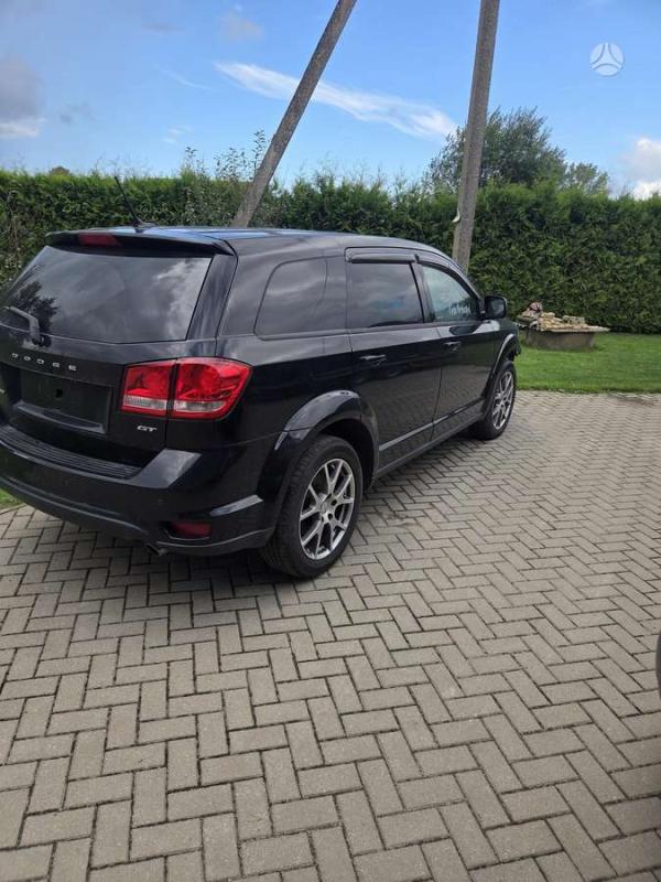 Dodge Journey 2017 KaiÅ”iadorys vietnÄ Melns Dodge Journey 2017 KaiÅ”iadorys, ar dzinÄja tilpumu 3.60 L un nobraukumu 200 tÅ«kst. km par 5600 ā¬, foto 3 vietnÄ AUTOMOTO.COM.LV