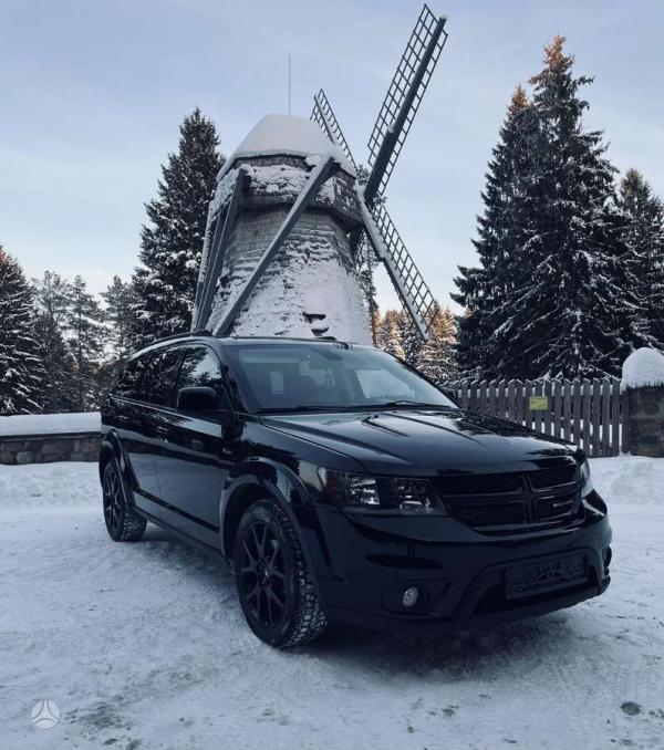 Black Dodge Journey 2018 in Telschi, with an engine capacity of 3.60 L and mileage of 177 thousand km for 11800 €, photo 3 on AUTOMOTO.COM.LV