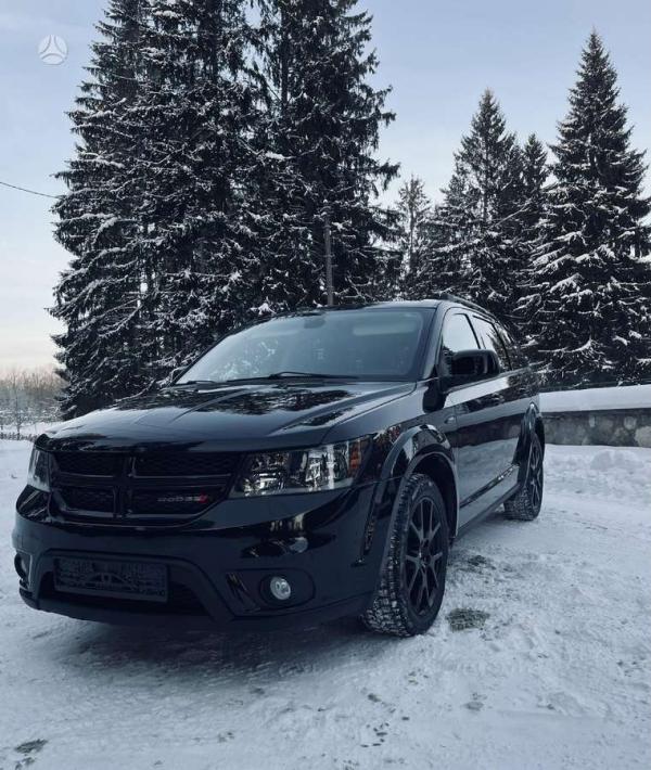 Black Dodge Journey 2018 in Telschi, with an engine capacity of 3.60 L and mileage of 177 thousand km for 11800 €, photo 4 on AUTOMOTO.COM.LV