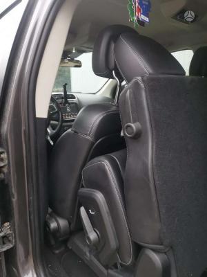 Black Dodge Journey 2018 in Panevezys, with an engine capacity of 2.36 L and mileage of 150 thousand km for 5800 €, photo 10 on AUTOMOTO.COM.LV