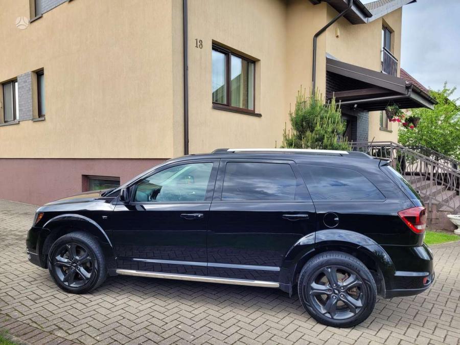 Melns Dodge Journey 2018 Telšiai, ar dzinēja tilpumu 3.60 L un nobraukumu 176 tūkst. km par 10500 €, foto 3 vietnē AUTOMOTO.COM.LV