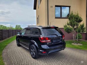 Melns Dodge Journey 2018 Telšiai, ar dzinēja tilpumu 3.60 L un nobraukumu 176 tūkst. km par 10500 €, foto 4 vietnē AUTOMOTO.COM.LV
