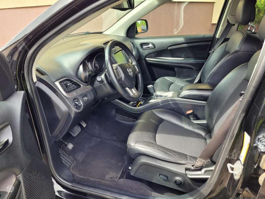 Melns Dodge Journey 2018 Telšiai, ar dzinēja tilpumu 3.60 L un nobraukumu 176 tūkst. km par 10500 €, foto 10 vietnē AUTOMOTO.COM.LV