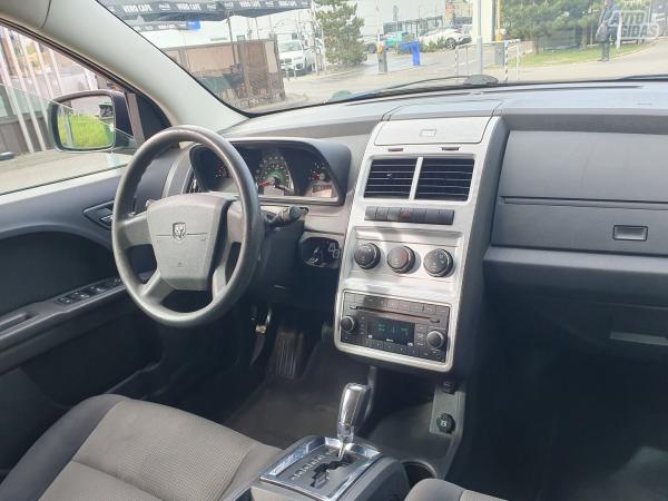 Black Dodge Journey 2009 in Kaunas, with an engine capacity of 2.40 L and mileage of 173 thousand km for 2350 €, photo 8 on AUTOMOTO.COM.LV
