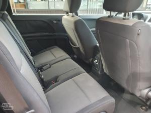 Black Dodge Journey 2009 in Kaunas, with an engine capacity of 2.40 L and mileage of 173 thousand km for 2350 €, photo 10 on AUTOMOTO.COM.LV