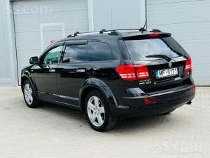 Black Dodge Journey 2009 in Riga, with an engine capacity of 2.00 L and mileage of 0 thousand km for 3750 €, photo 5 on AUTOMOTO.COM.LV