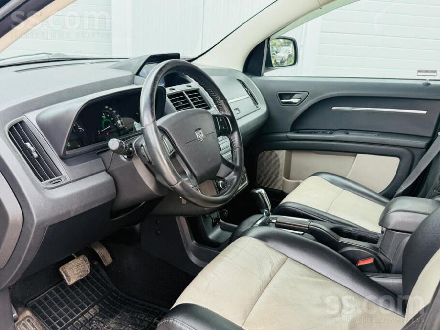 Black Dodge Journey 2009 in Riga, with an engine capacity of 2.00 L and mileage of 0 thousand km for 3750 €, photo 8 on AUTOMOTO.COM.LV