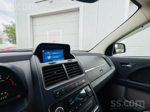 Black Dodge Journey 2009 in Riga, with an engine capacity of 2.00 L and mileage of 0 thousand km for 3750 €, photo 11 on AUTOMOTO.COM.LV