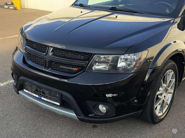 Melns Dodge Journey 2016 Viļņa, ar dzinēja tilpumu 3.60 L un nobraukumu 211 tūkst. km par 7500 €, foto 6 vietnē AUTOMOTO.COM.LV